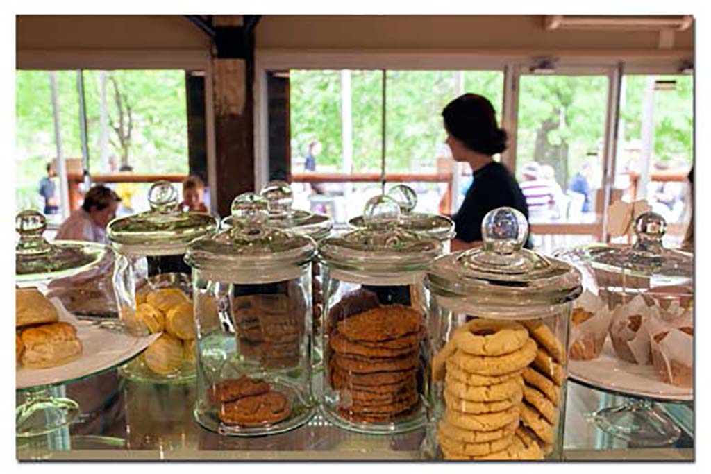 THE RIVERDECK KITCHEN – Bright – High Country Online