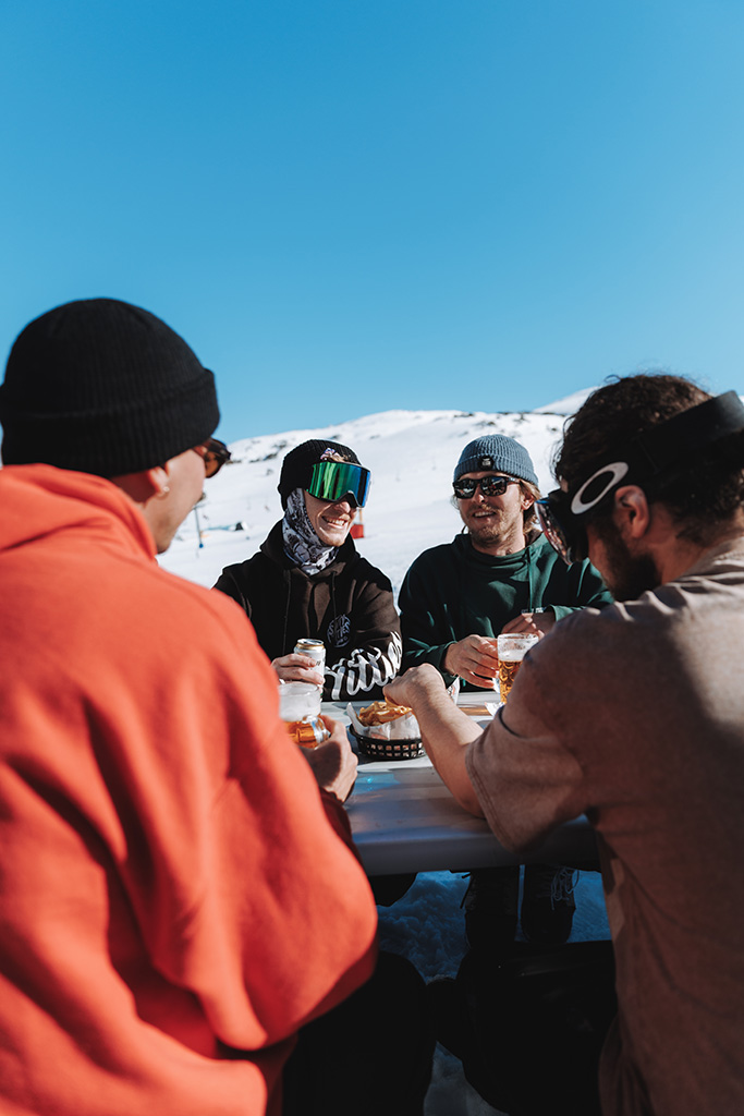 DICKY KNEES – Falls Creek - High Country Online
